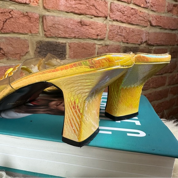 Shoes | Cute 8s Yellow Daisy Perspex Clear Plastic Mules Low Heel ...